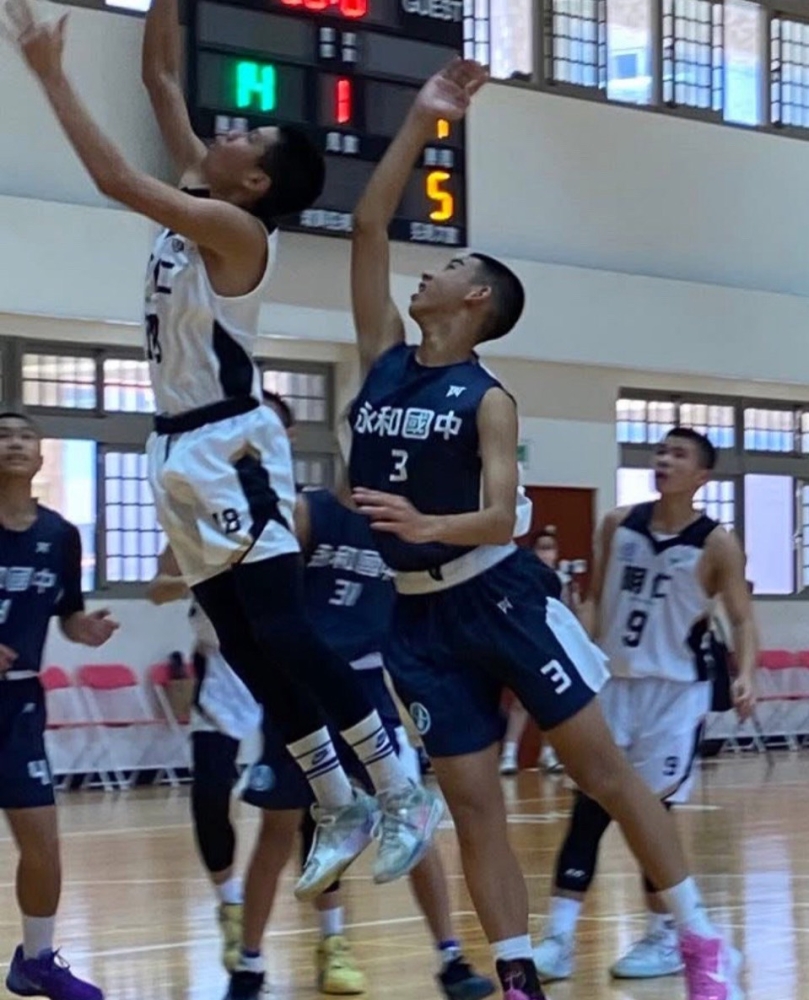 姥姥盃 》同逾190信義陳柏綱七賢郭祐綦「高」峰對決 待JHBL卯金華 明仁大成首勝 - 籃球 - 敢動傳媒 Braveathlete