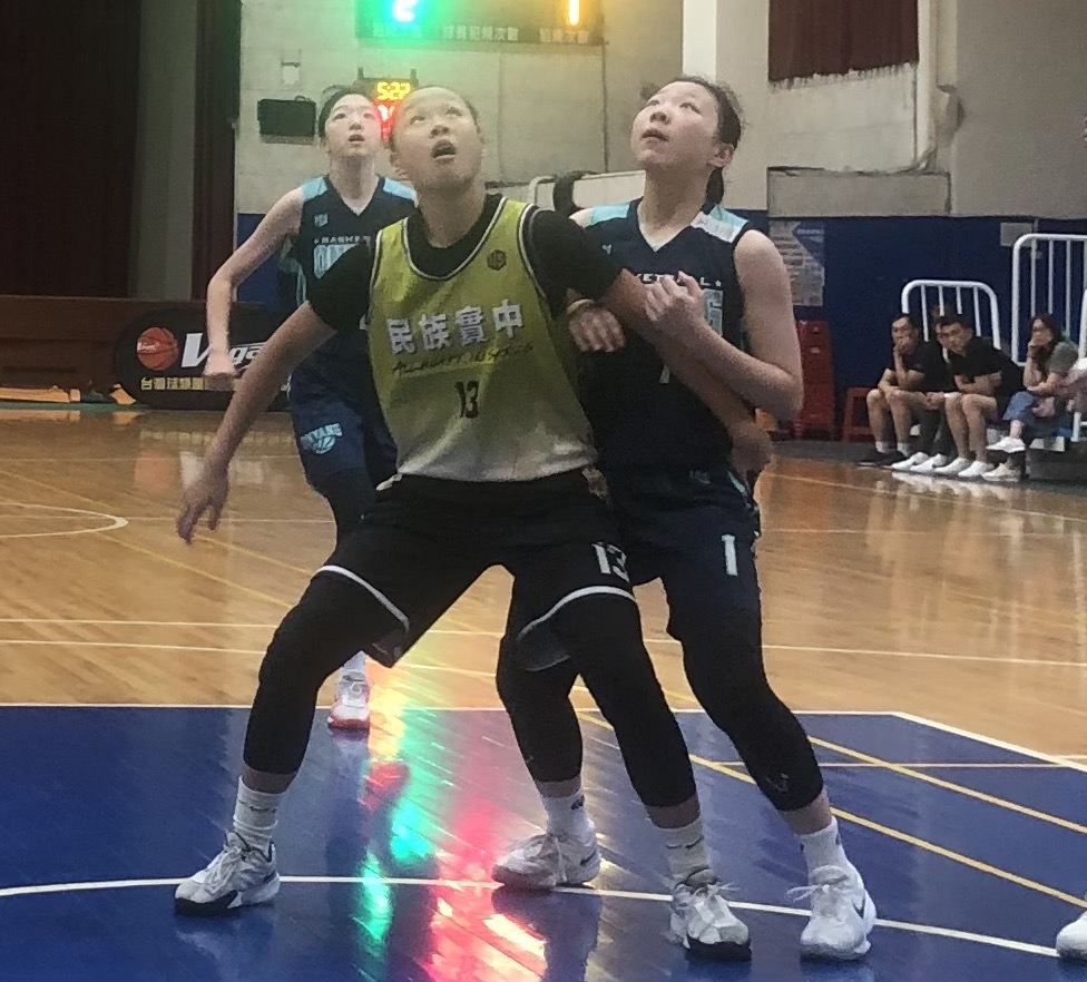 VEGA大成盃 》「雙槍」張紫彤張橙雅炙熱手感 民族4連勝再卯永仁爭后 JHBL無限冠軍賽暖身 - 籃球 - 敢動傳媒 Braveathlete