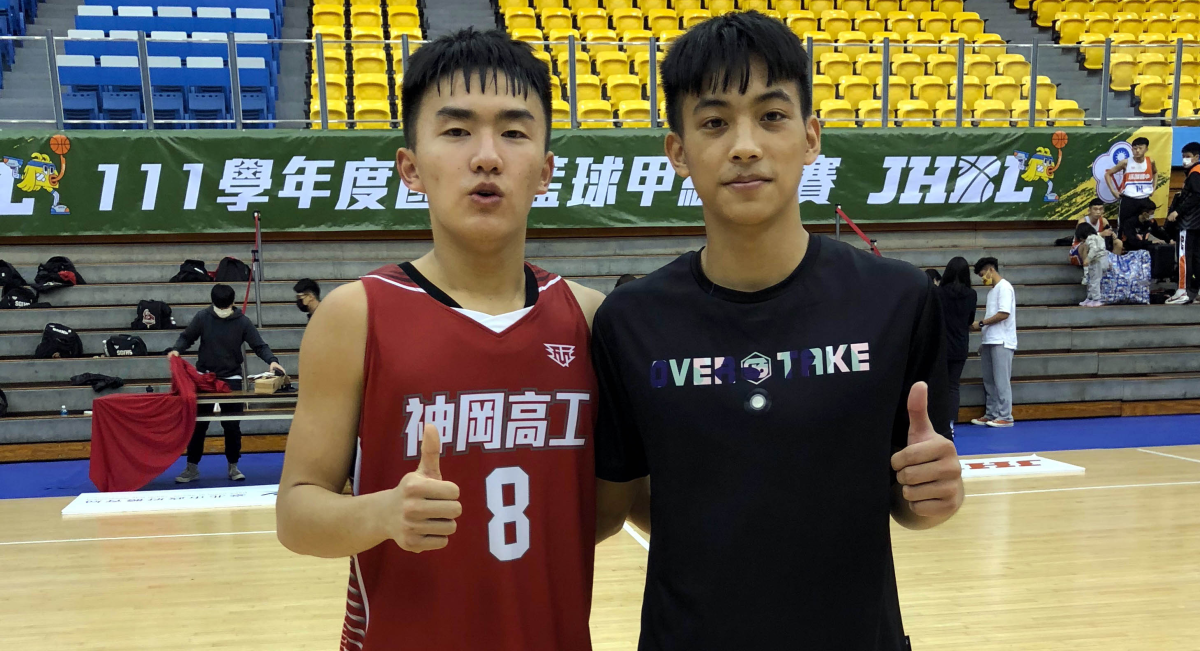 JHBL》「球給瀚陞」黃瀚陞再飆37分神岡晉8 與溪湖金右翔互擁相惜但HBL拒同隊 - 籃球 - 敢動傳媒 Braveathlete