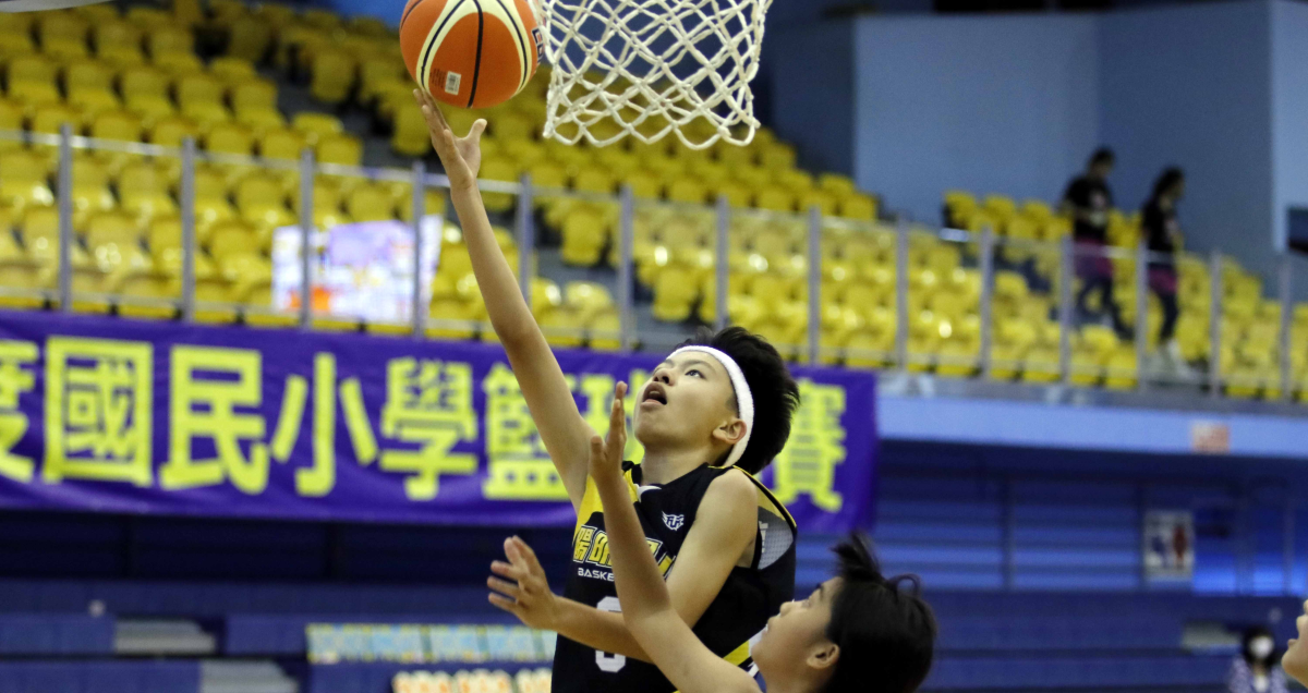 EBL》學姊甫替鳳甲JHBL封后鼓舞陽明學妹 張紫彤北上進民族 郭珈瑜留高雄南民族 - 籃球 - 敢動傳媒 Braveathlete